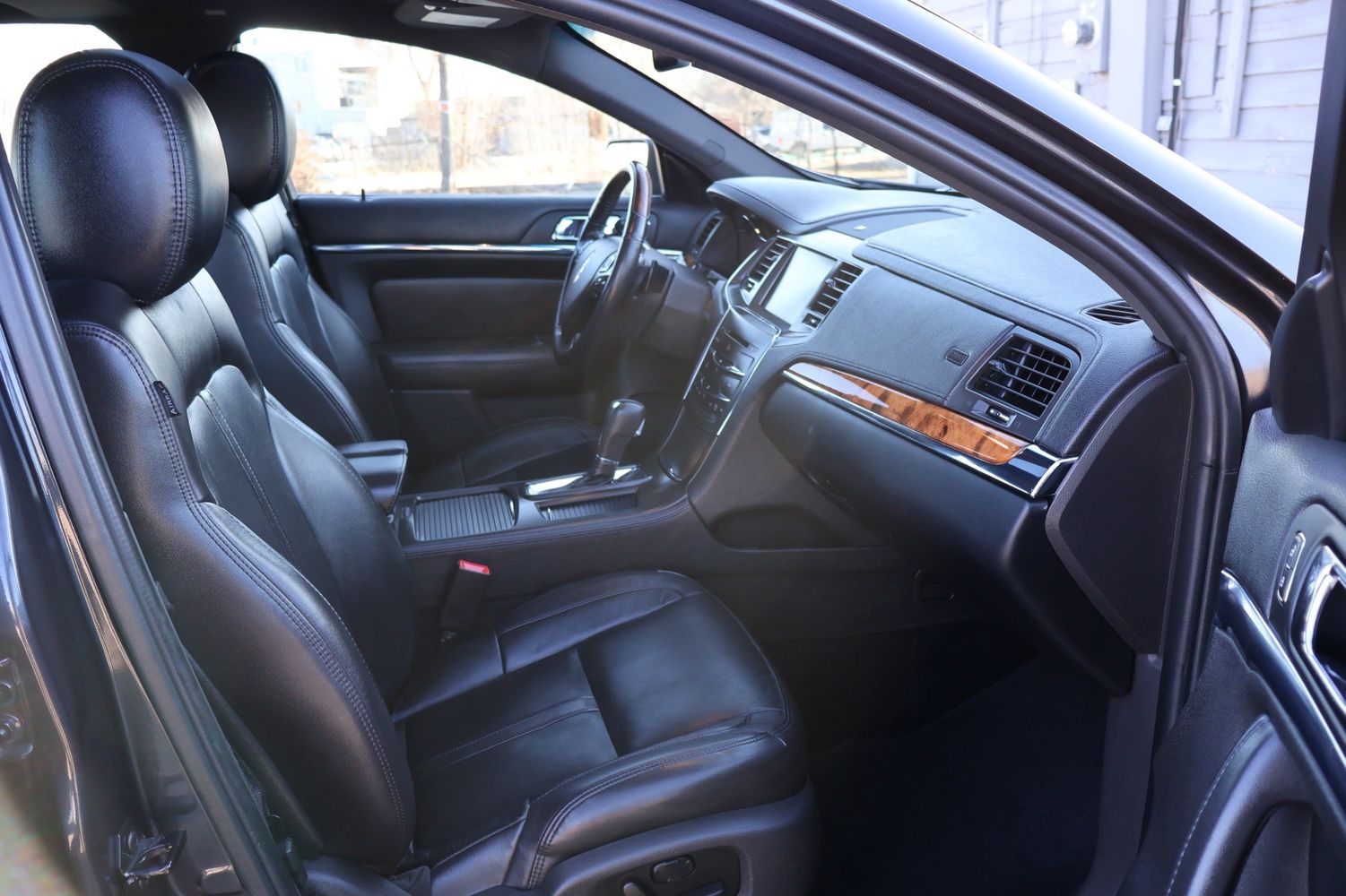 2013 Lincoln MKS EcoBoost | Victory Motors of Colorado