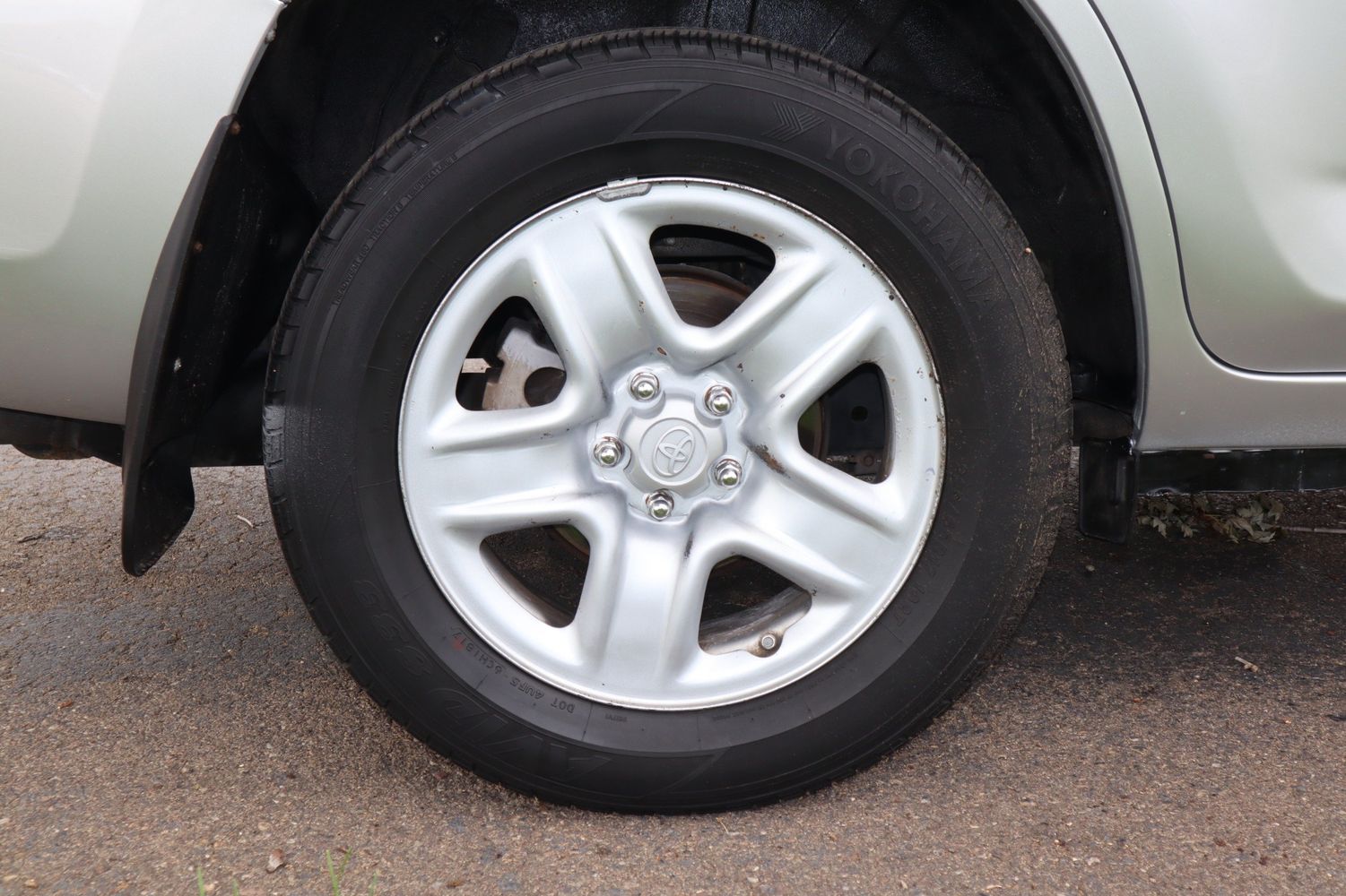 2007 Toyota RAV4 Base | Victory Motors of Colorado