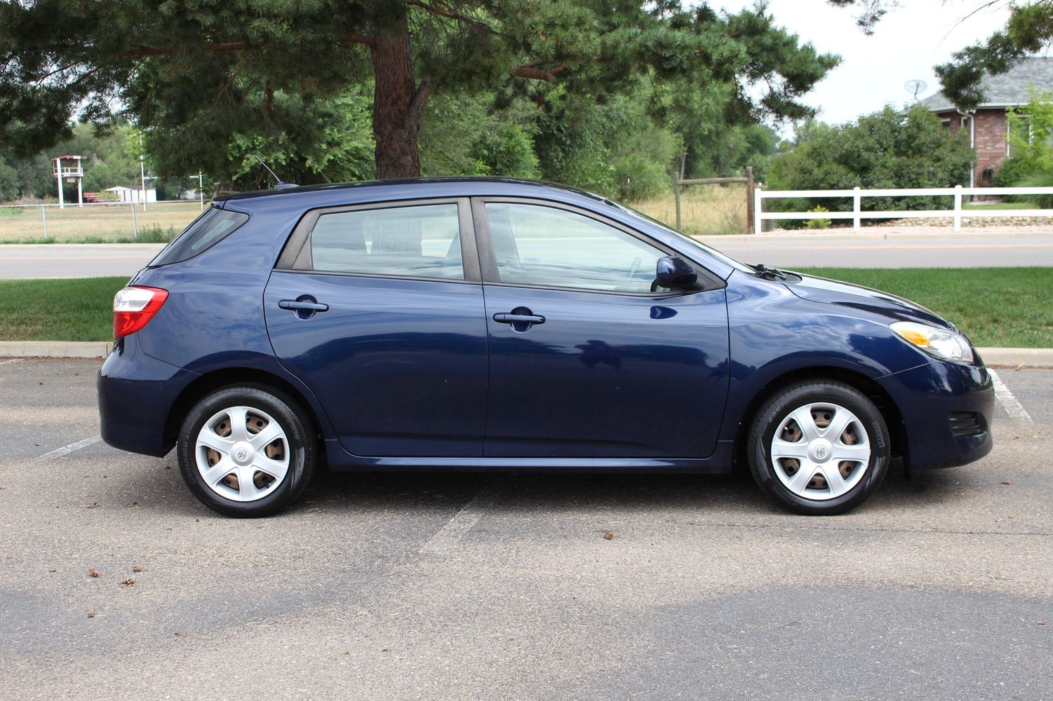 2009 Toyota Matrix Base | Victory Motors of Colorado