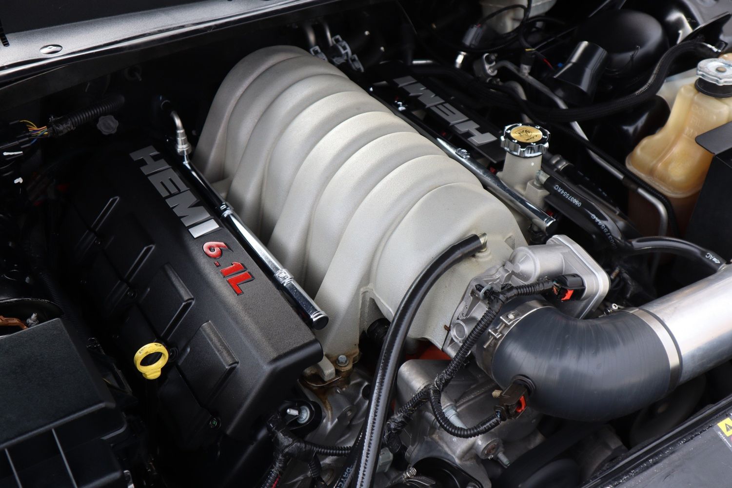 2006 Dodge Charger Srt8 Engine