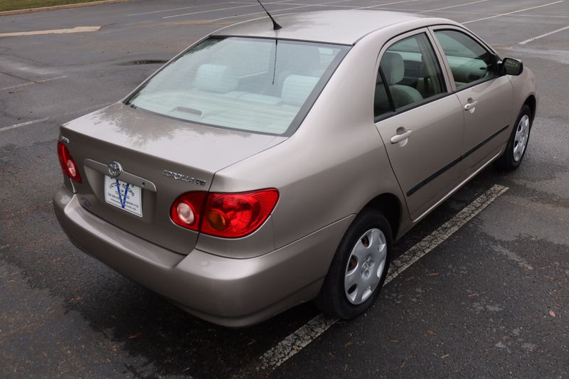 2003 Toyota Corolla Photos