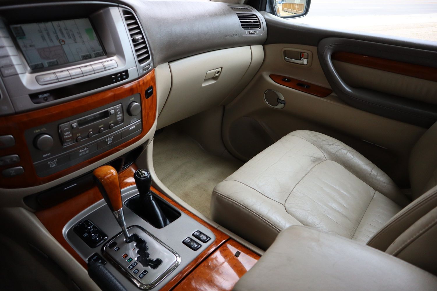 2003 Lexus LX 470 Base | Victory Motors of Colorado