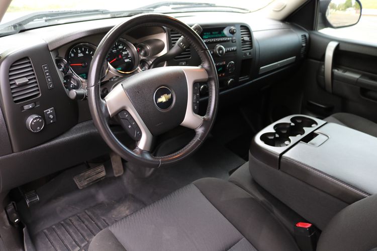 2010 Chevrolet Silverado 1500 LT | Victory Motors of Colorado