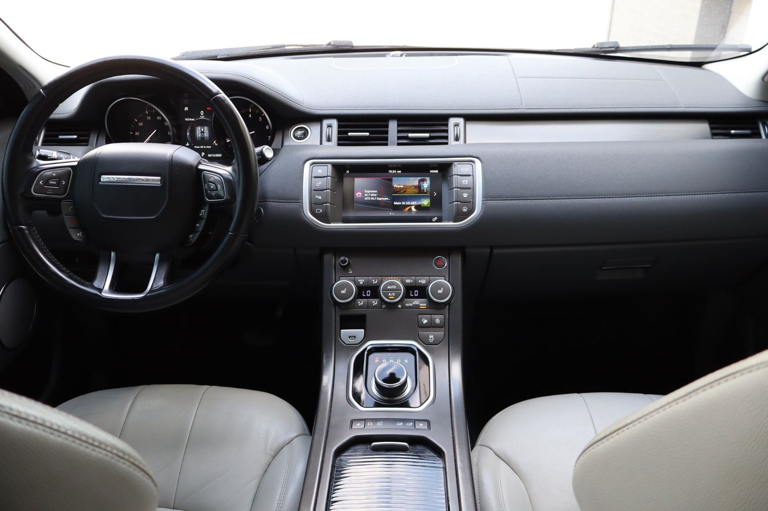 2018 Land Rover Range Rover Evoque SE Premium | Victory Motors of Colorado