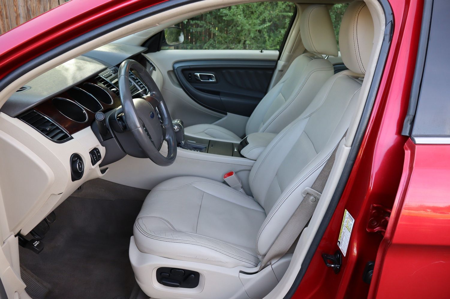 2010 Ford Taurus SEL | Victory Motors of Colorado