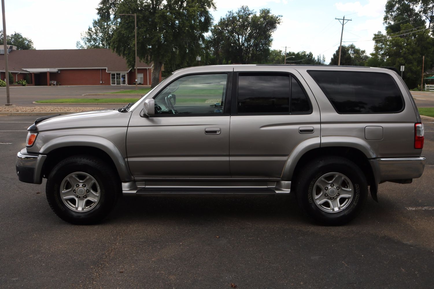 2002 Toyota 4Runner SR5 | Victory Motors of Colorado