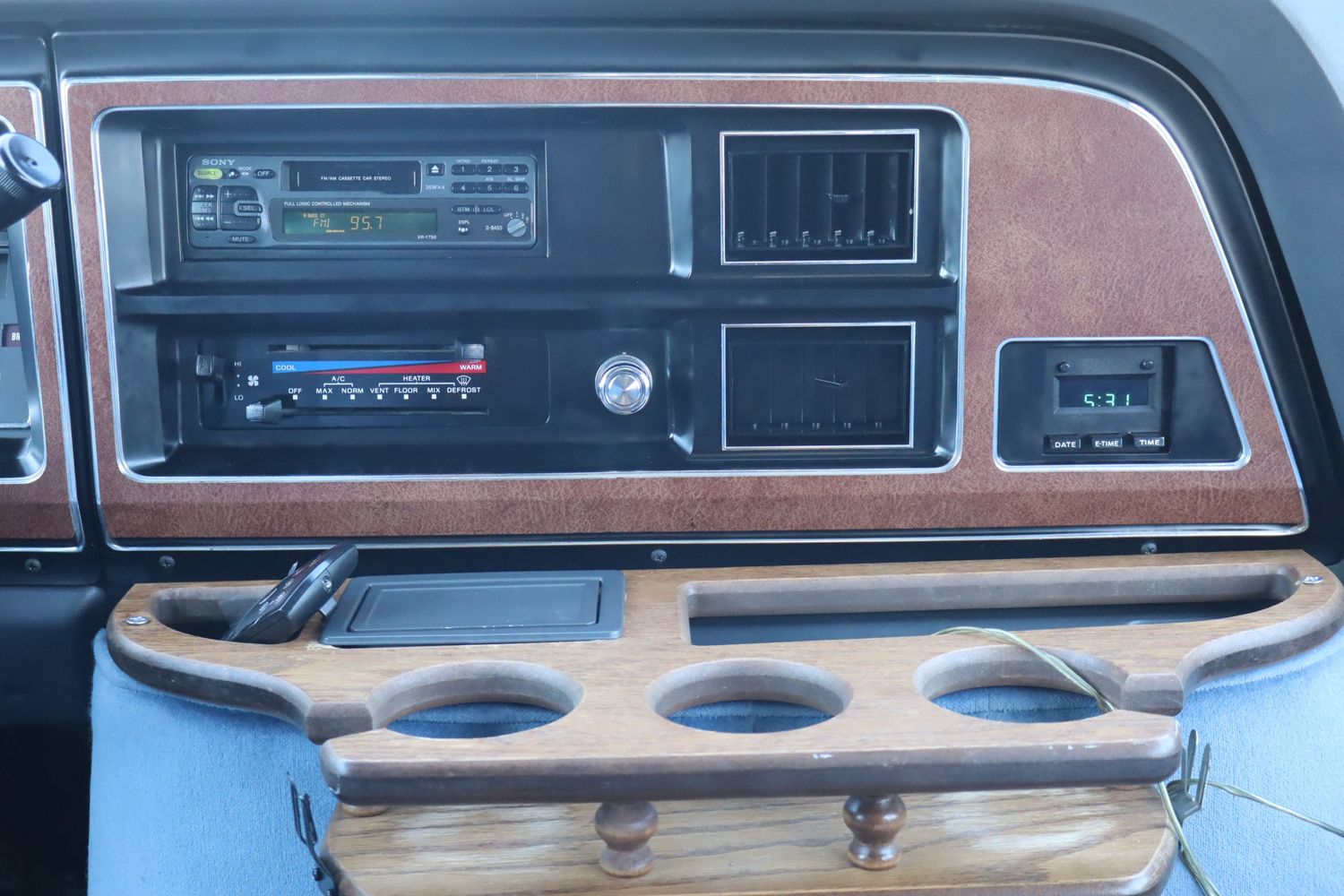 1985 Ford E-Series E-150 | Victory Motors of Colorado