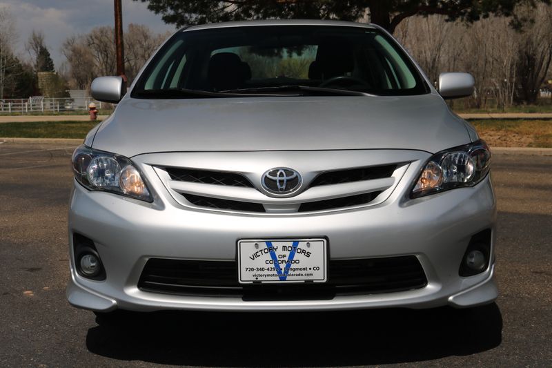 2011 Toyota Corolla Photos