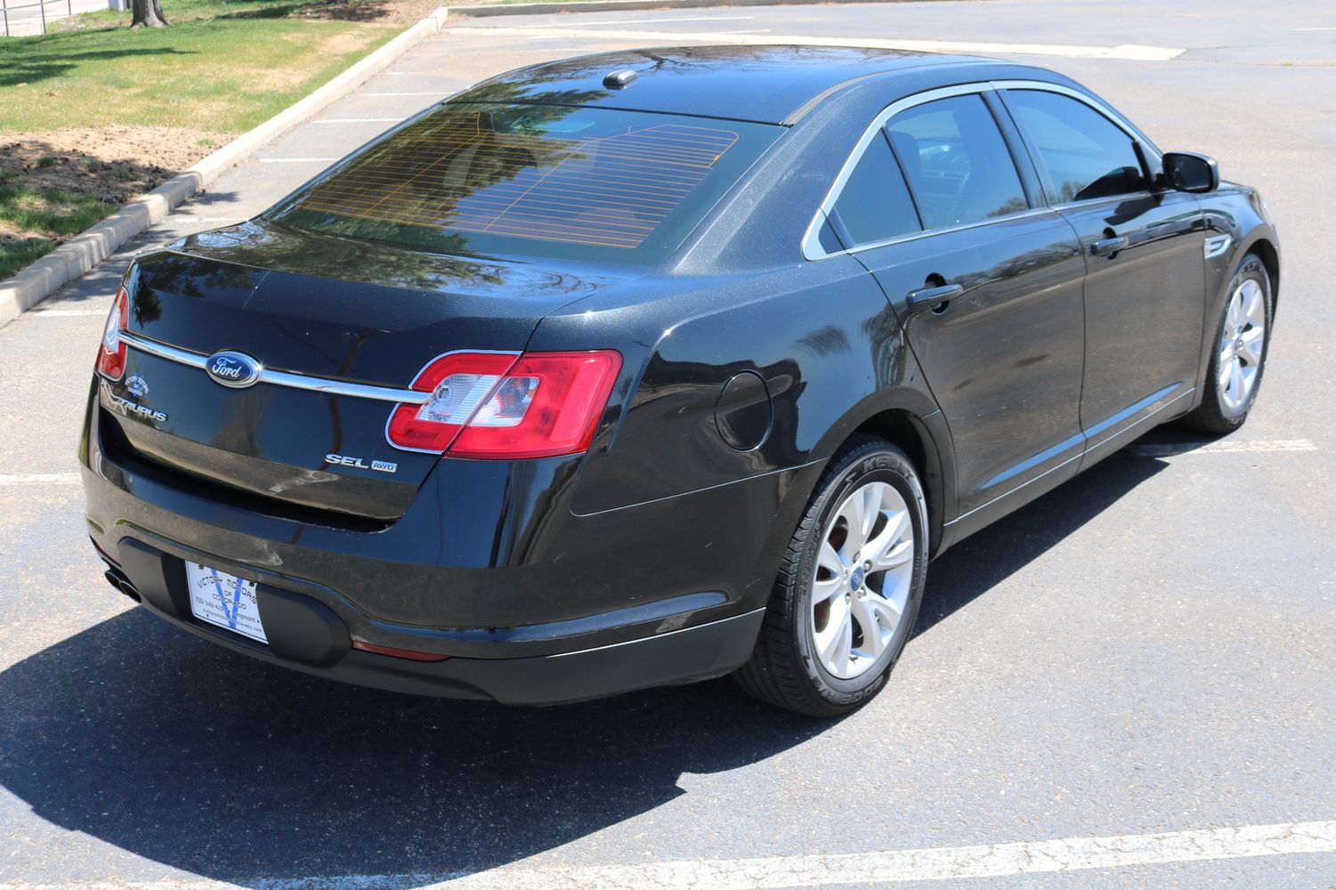 2010 Ford Taurus SEL | Victory Motors of Colorado