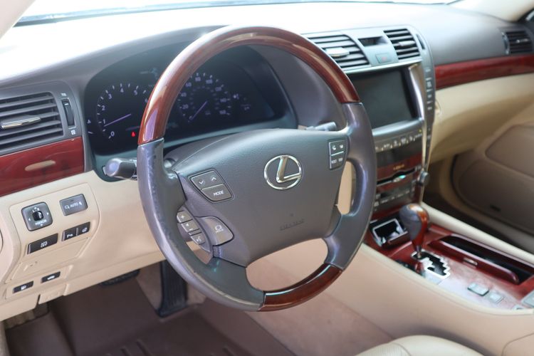 2007 Lexus LS 460 Base | Victory Motors of Colorado