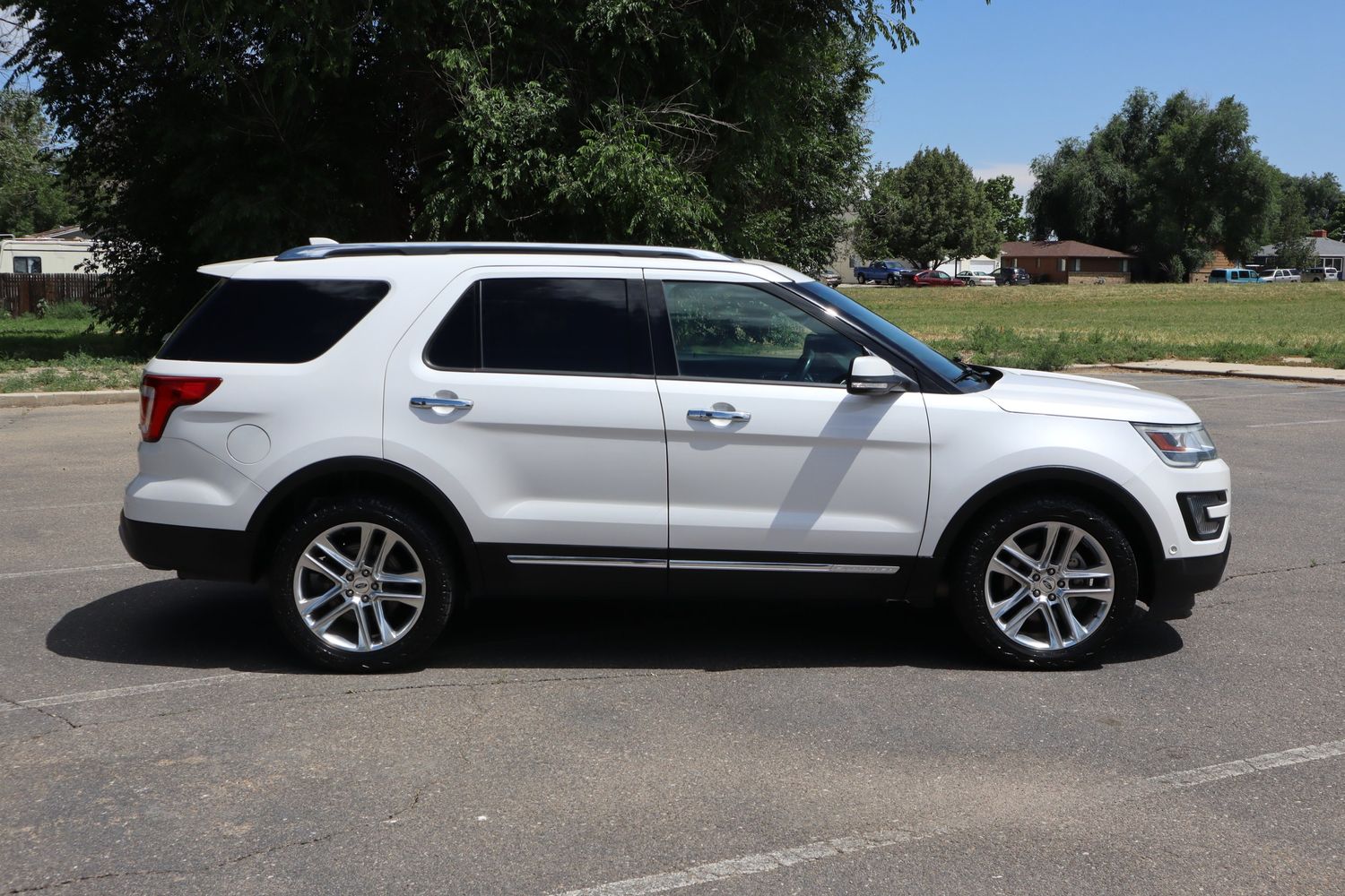 2016 Ford Explorer Limited | Victory Motors of Colorado