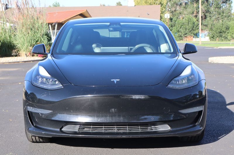 2021 Tesla Model 3 Photos
