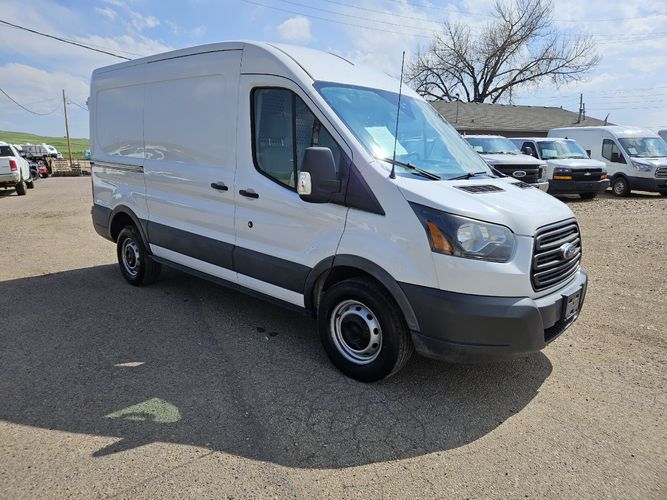 2015 Ford Transit 250 | Country Truck & Auto