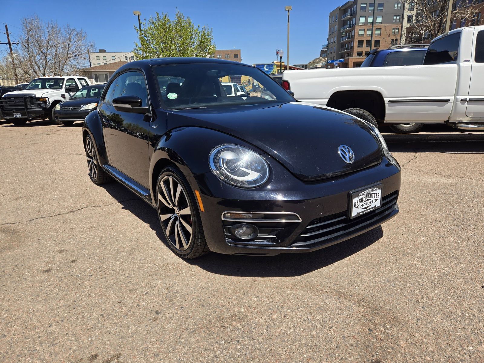 2015 Volkswagen Beetle R-Line PZEV | Berkenkotter Motors