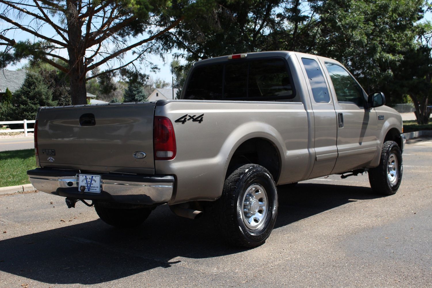 2002 Ford F-250 Super Duty XLT | Victory Motors of Colorado