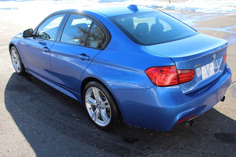 2013 BMW 335XI Photos