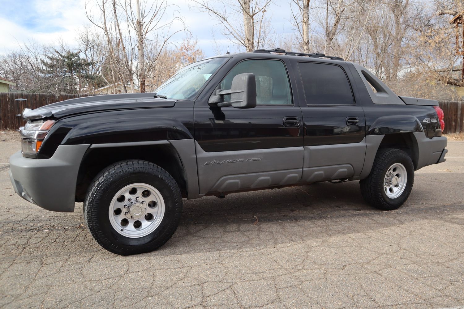 2002 Chevrolet Avalanche 2500 | Victory Motors of Colorado