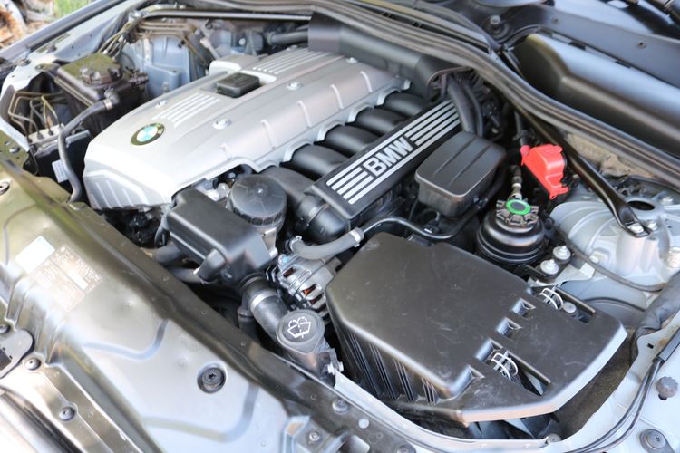 2006 BMW 530xi AWD | Victory Motors of Colorado