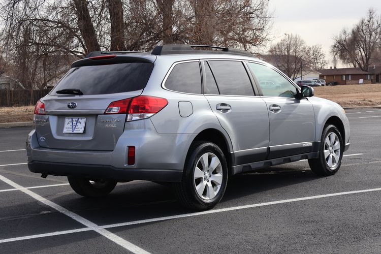 2011 Subaru Outback 2.5i Premium | Victory Motors of Colorado