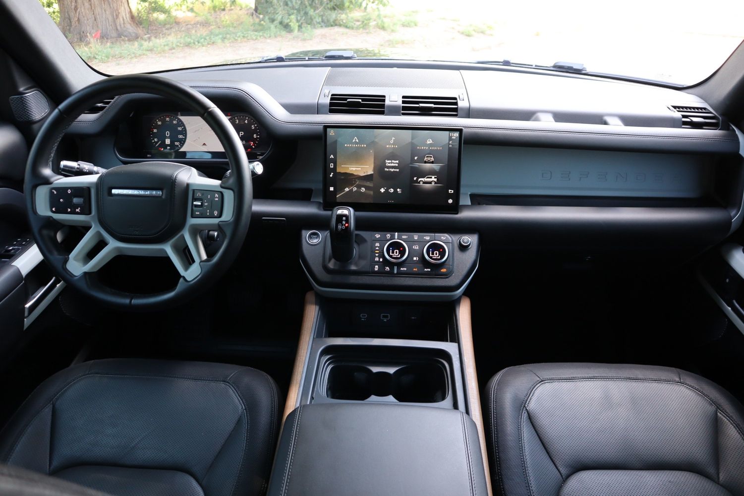 2022 Land Rover Defender 90 X-Dynamic HSE | Victory Motors of Colorado