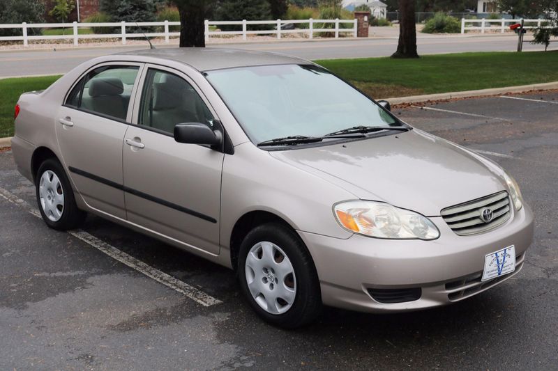 2003 Toyota Corolla Photos