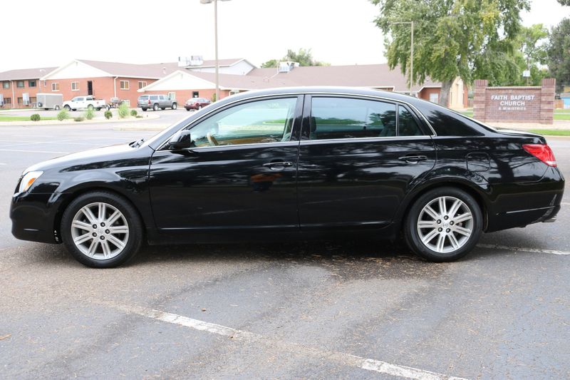 2005 Toyota Avalon Photos