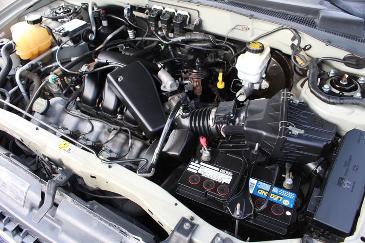 2005 Ford Escape XLT | Victory Motors of Colorado