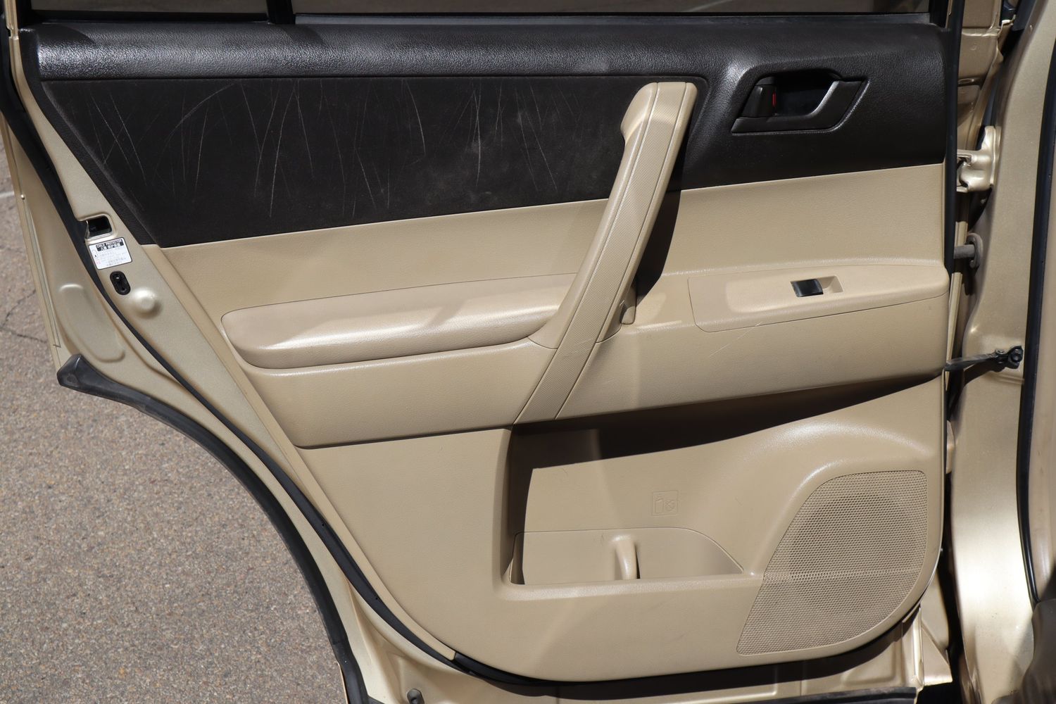 2008 Toyota Highlander Base | Victory Motors of Colorado