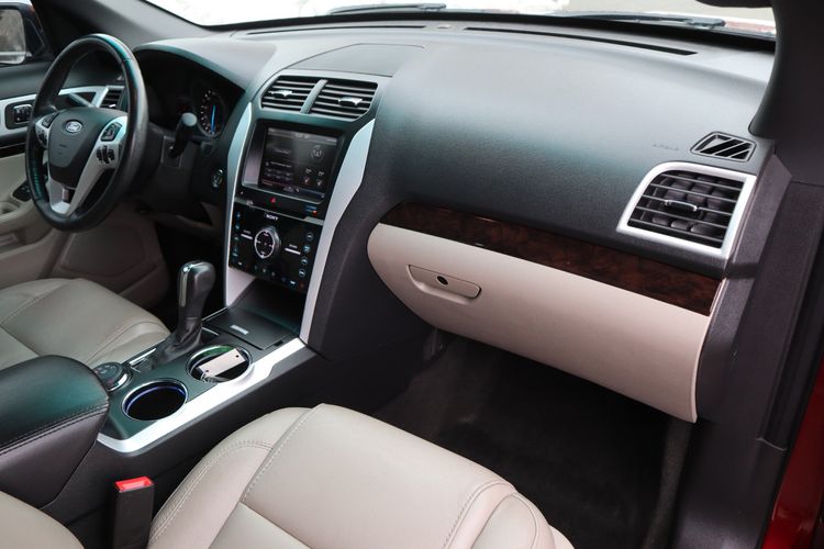 2014 Ford Explorer Limited | Victory Motors of Colorado