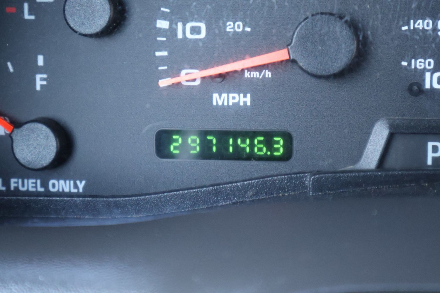 2002 Ford F-250 Super Duty XLT | Victory Motors of Colorado