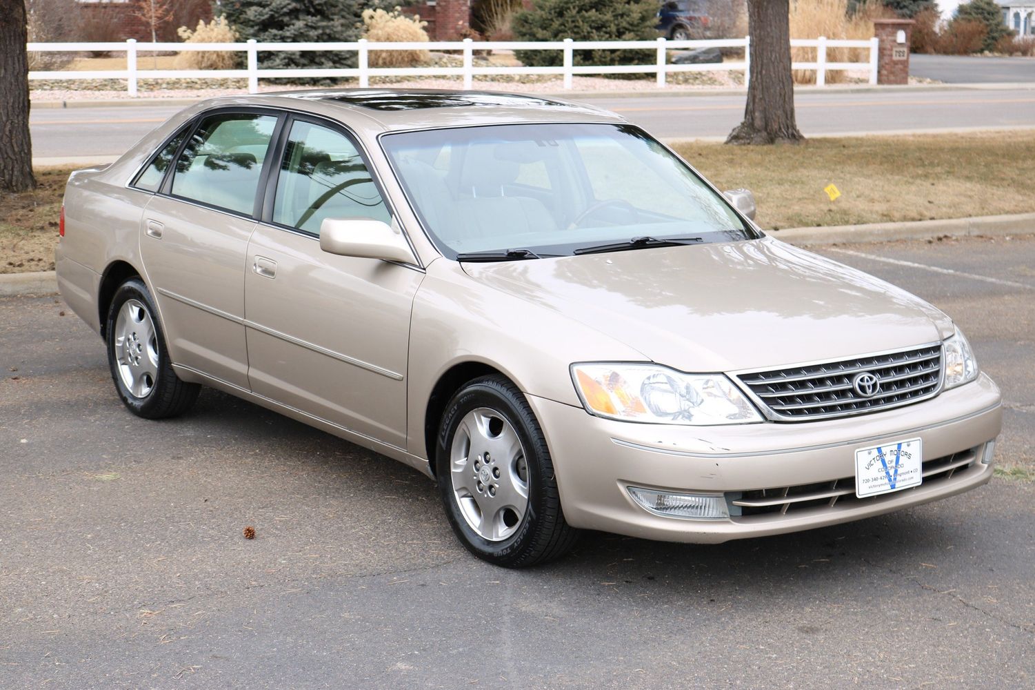 2003 Toyota Avalon XLS | Victory Motors of Colorado