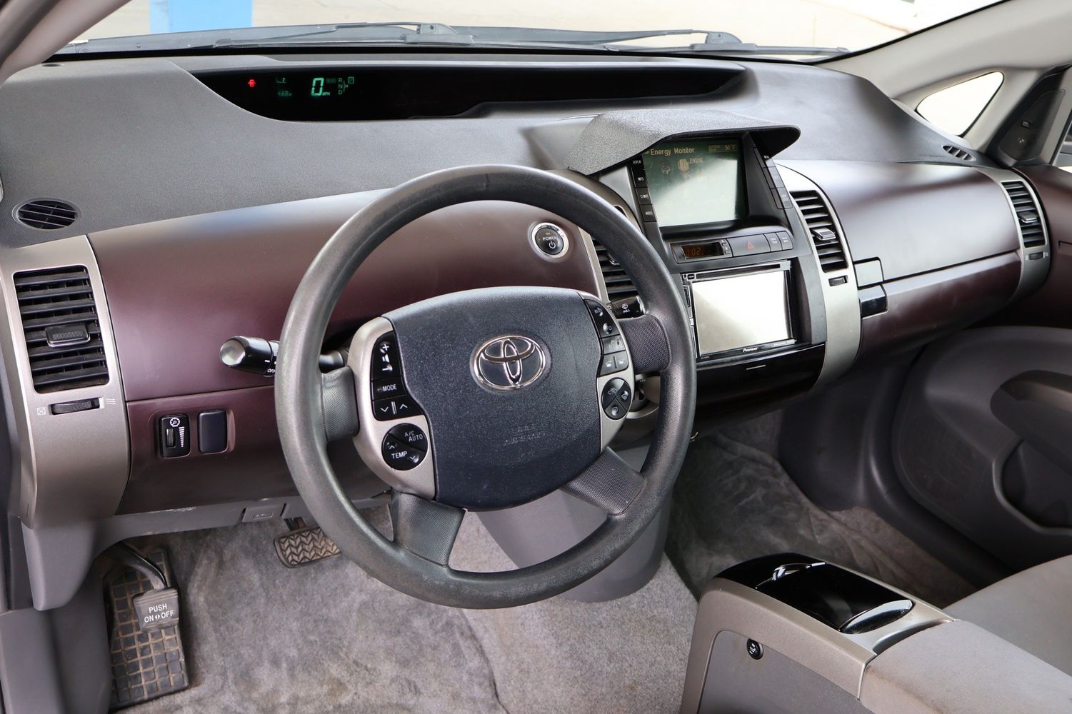 2005 Toyota Prius Base | Victory Motors of Colorado