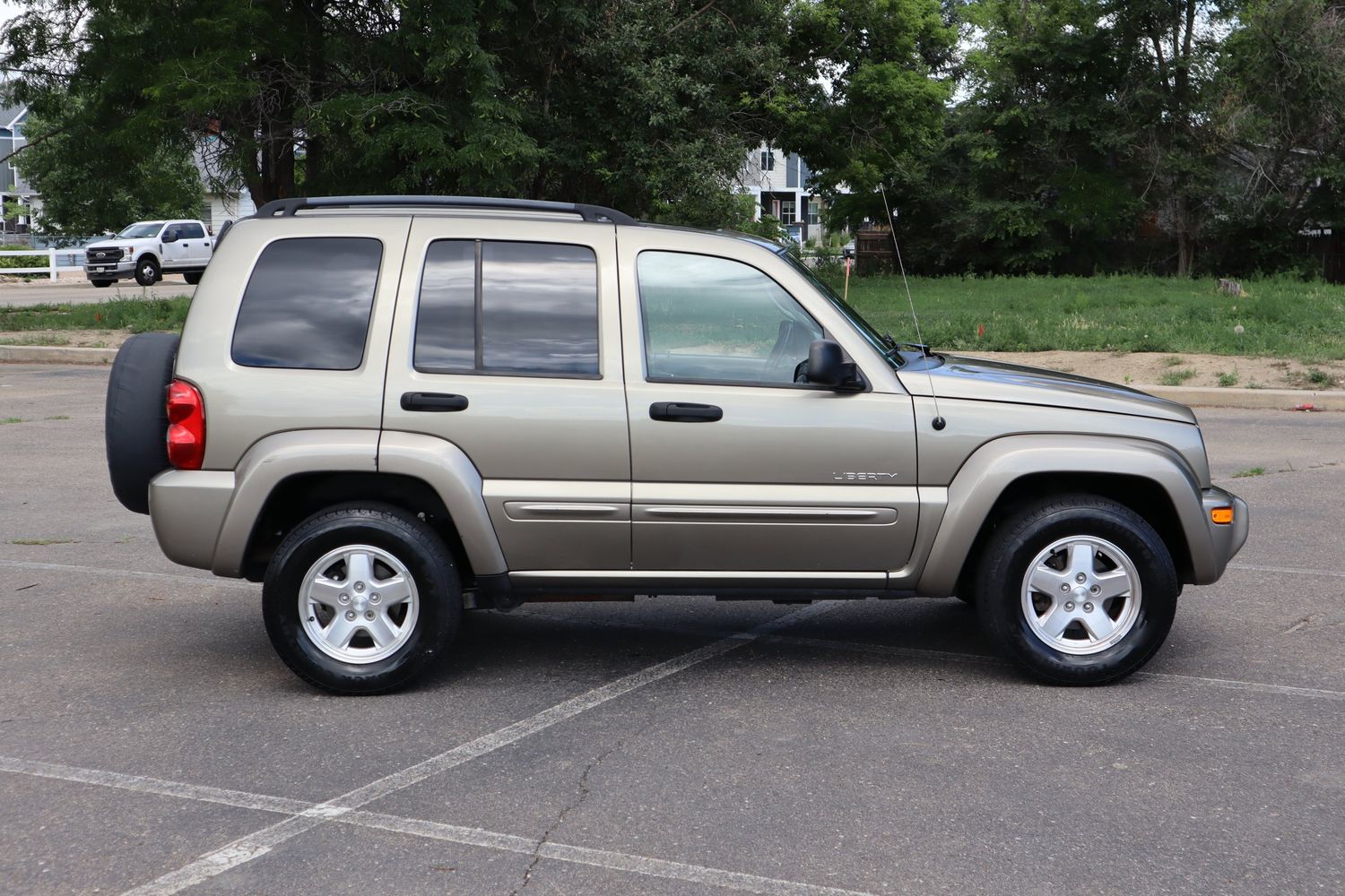2004 Jeep Liberty Limited | Victory Motors of Colorado
