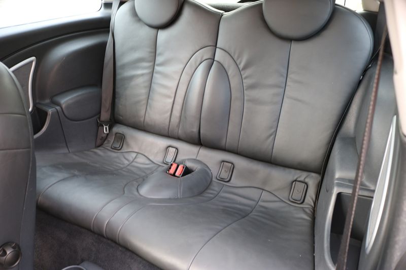 2004 MINI Cooper Photos