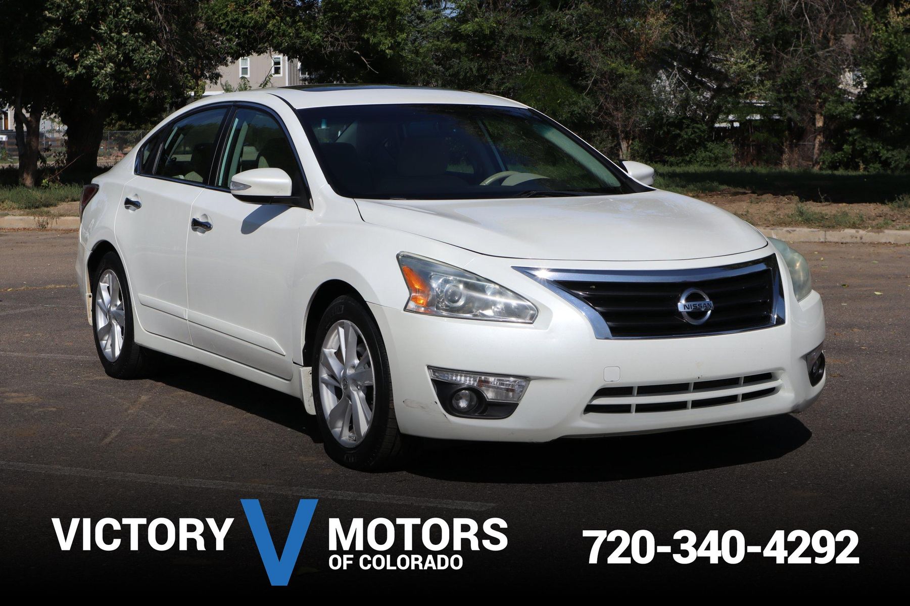 2015 Nissan Altima 2.5 SV | Victory Motors of Colorado
