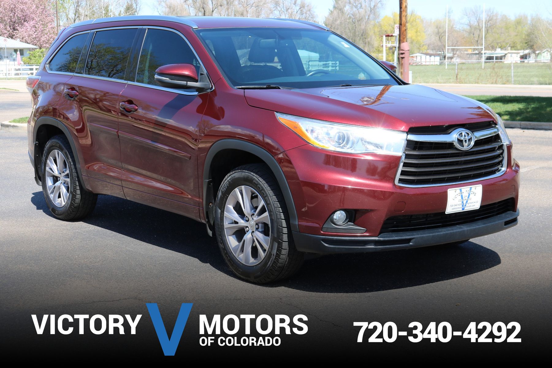 2014 Toyota Highlander XLE | Victory Motors of Colorado