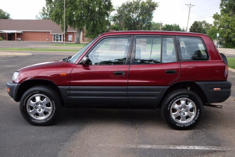 1997 Toyota RAV4 AWD | Victory Motors of Colorado