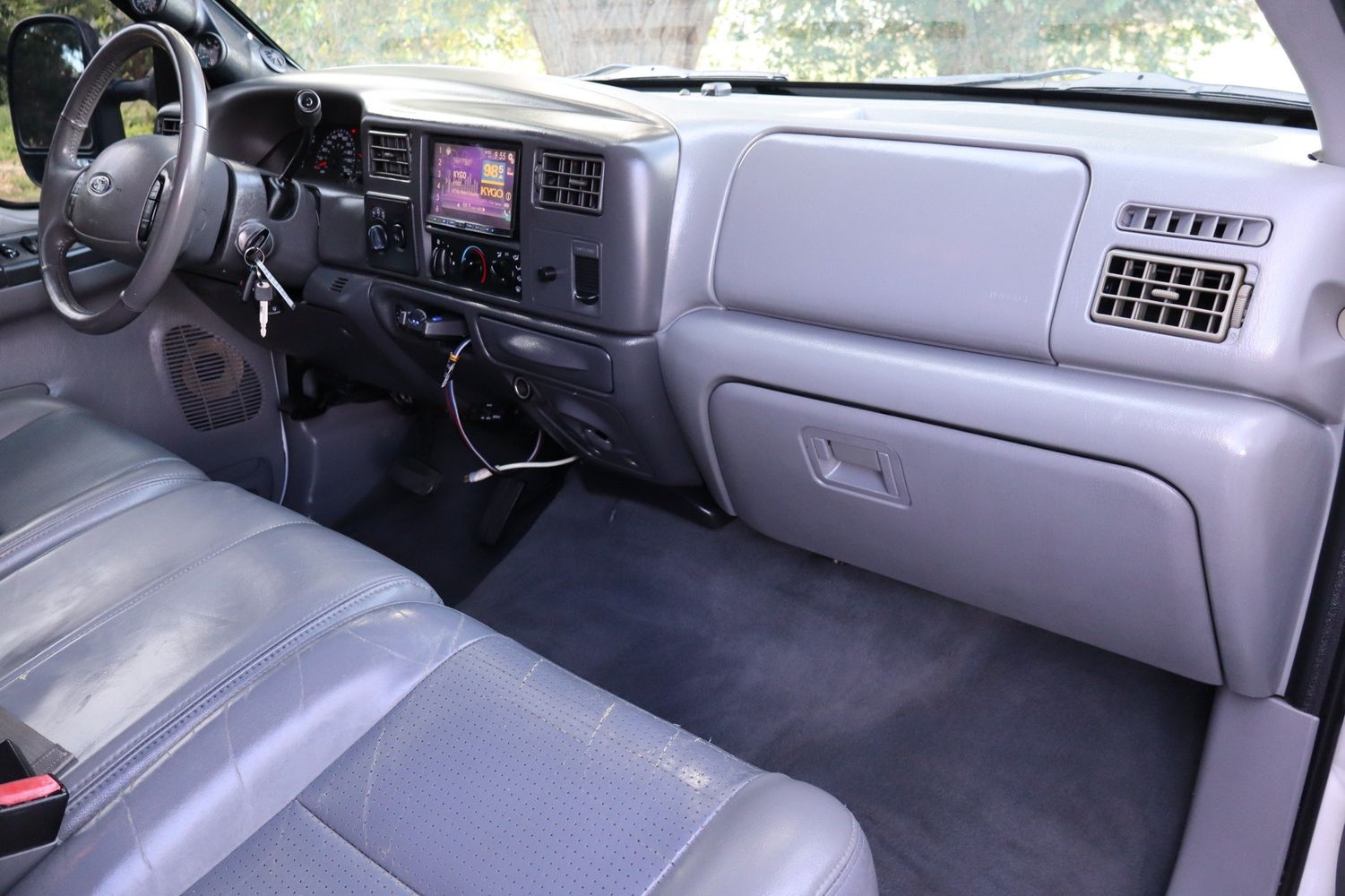 2003 Ford F-250 Super Duty Lariat | Victory Motors of Colorado