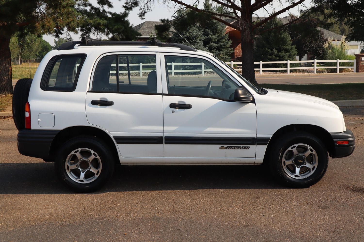 2000 Chevrolet Tracker Base | Victory Motors of Colorado