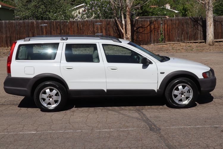 2004 Volvo XC70 Base | Victory Motors of Colorado