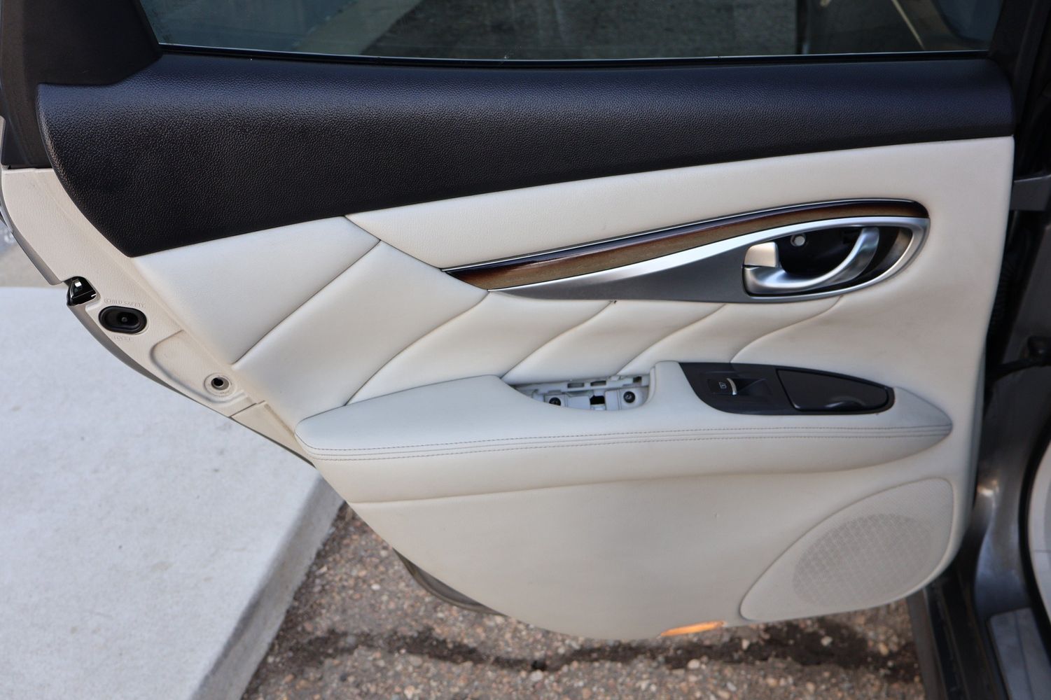 2011 INFINITI M56 x | Victory Motors of Colorado