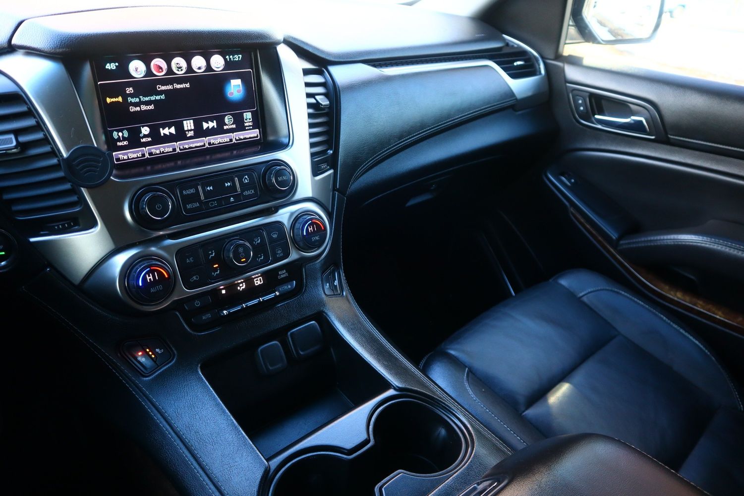 2016 Chevrolet Suburban LT 1500 | Victory Motors of Colorado