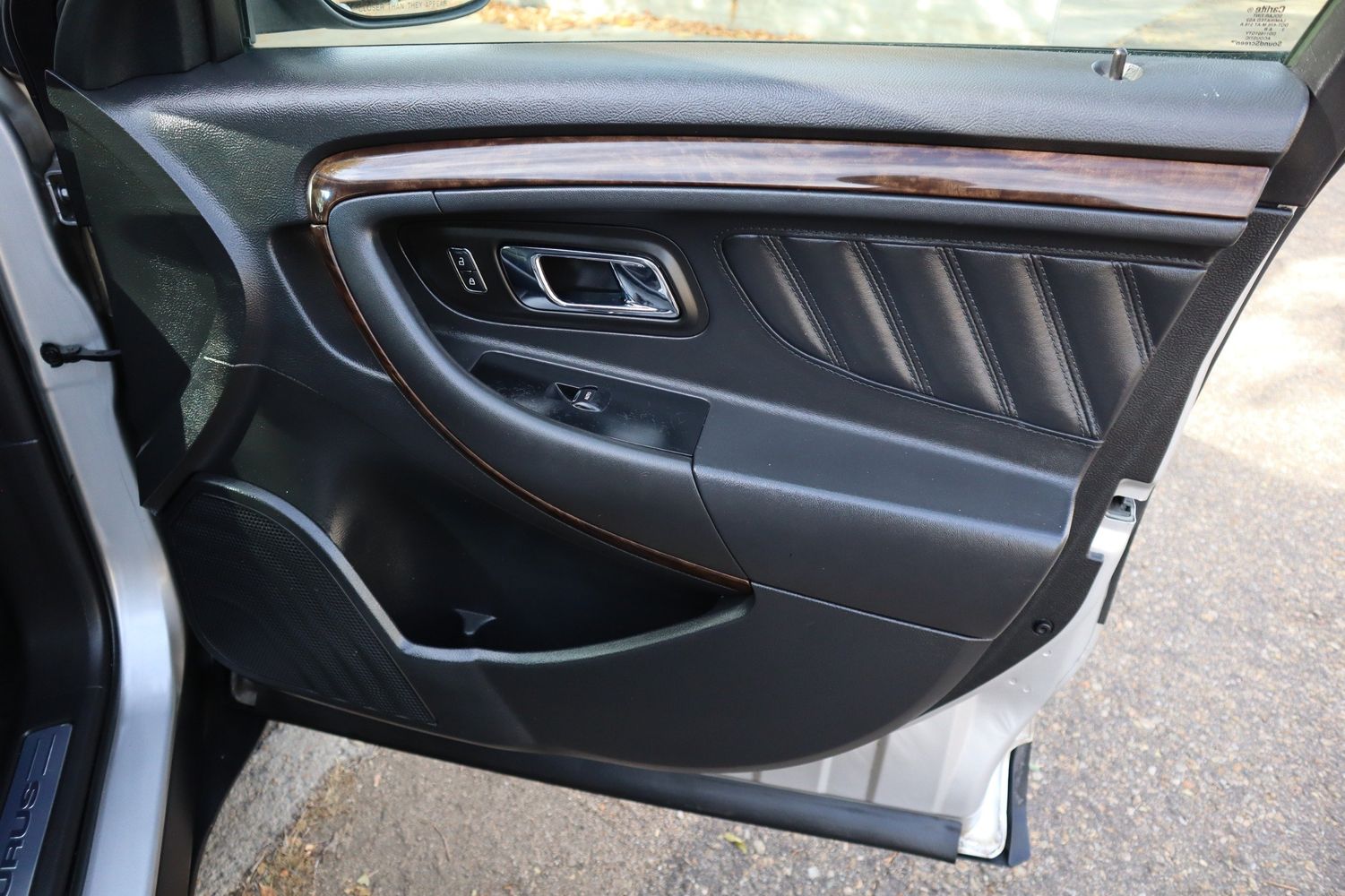 2014 Ford Taurus Limited | Victory Motors of Colorado