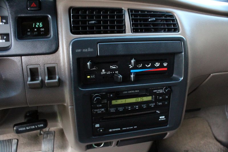 1998 Toyota T100 Photos