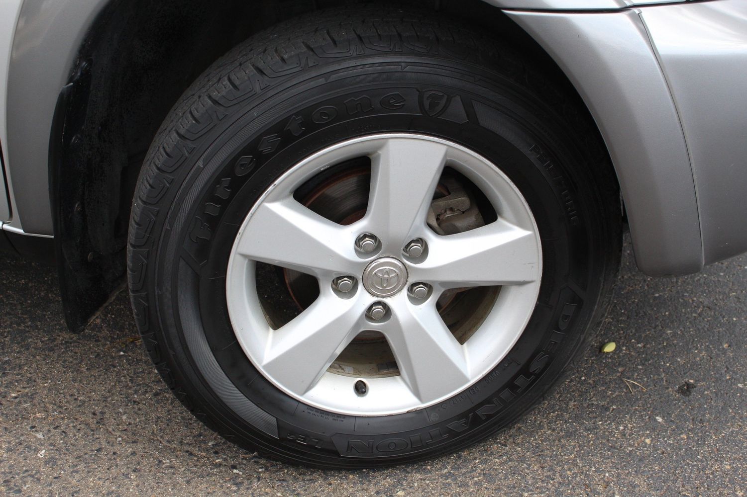 2004 Toyota RAV4 AWD | Victory Motors of Colorado