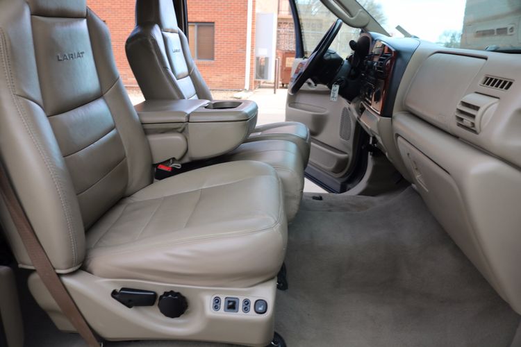 2006 Ford F-250 Super Duty Lariat | Victory Motors of Colorado