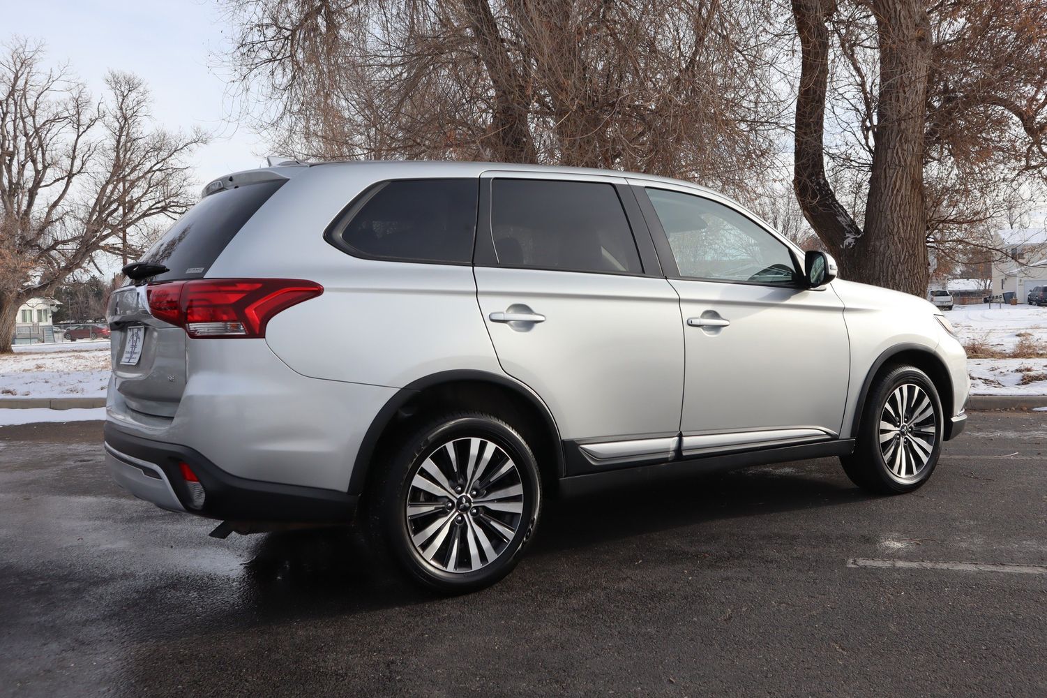 2020 Mitsubishi Outlander SE | Victory Motors of Colorado