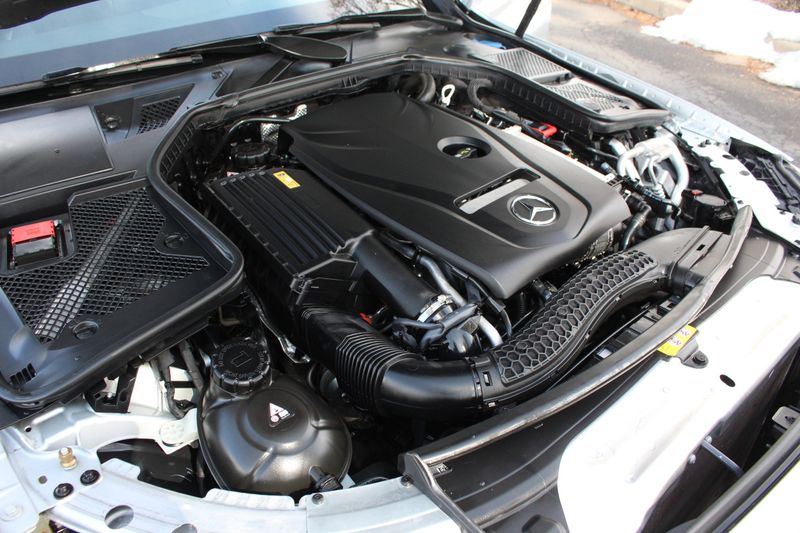 2015 Mercedes-Benz C 300 Photos