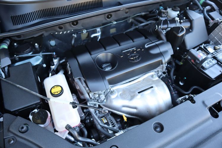 2012 Toyota RAV4 Base | Victory Motors of Colorado