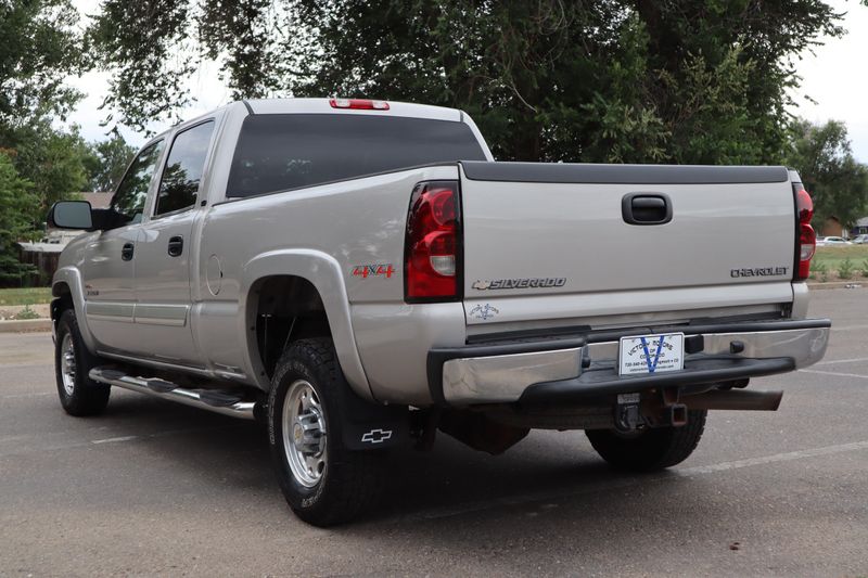 2004 Chevrolet Silverado 2500HD Photos